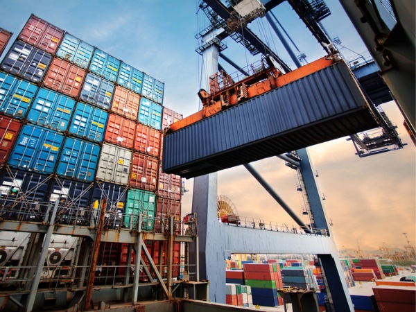 Phân biệt container SOC và container COC
